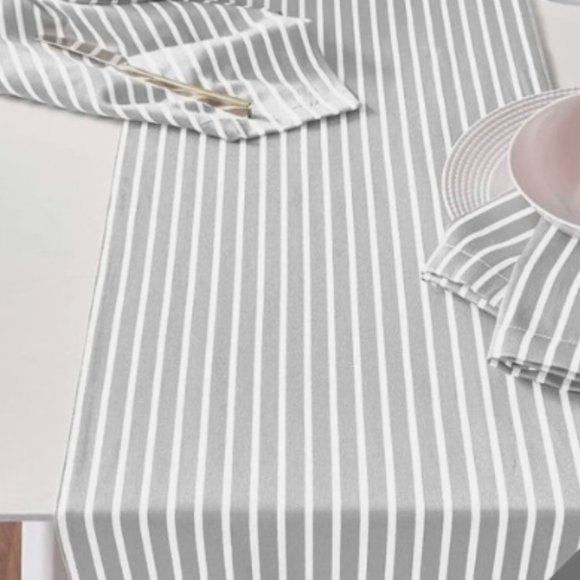 kate spade | Kitchen | Kate Spade Ny Table Runner 5 X 9 Harbour Drive ...